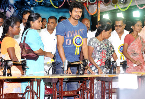 Live Chennai: Vijays Velayudham audio launched,Vijay - Madurai - audio ...