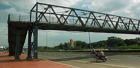 Live Chennai: Many foot over bridges or FOB there in Chennai - Do ...