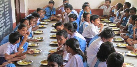 Live Chennai: Noon meal scheme in the month of MAY itself - School ...